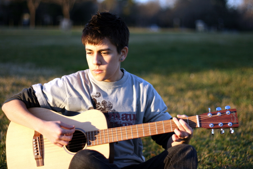 Shane Foxx Talented Independent French Musician | RIVENMASTER ARCHIVES ...